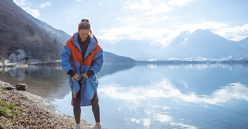 5 Reasons the Revolution Parka is the Best Coat for Dog Walking – Red ...